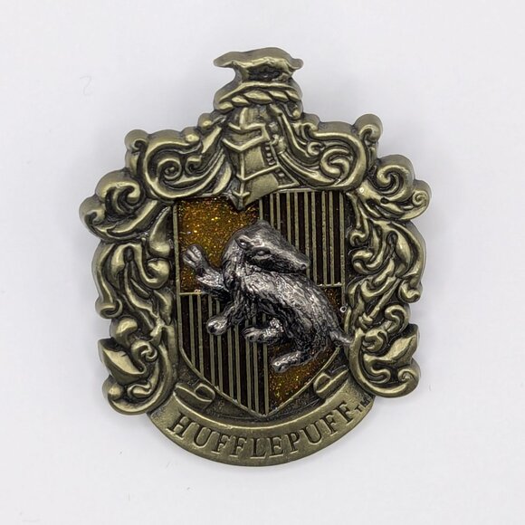 Universal Studio | Jewelry | Harry Potter Hufflepuff House Universal Studios Collectible Enamel ...